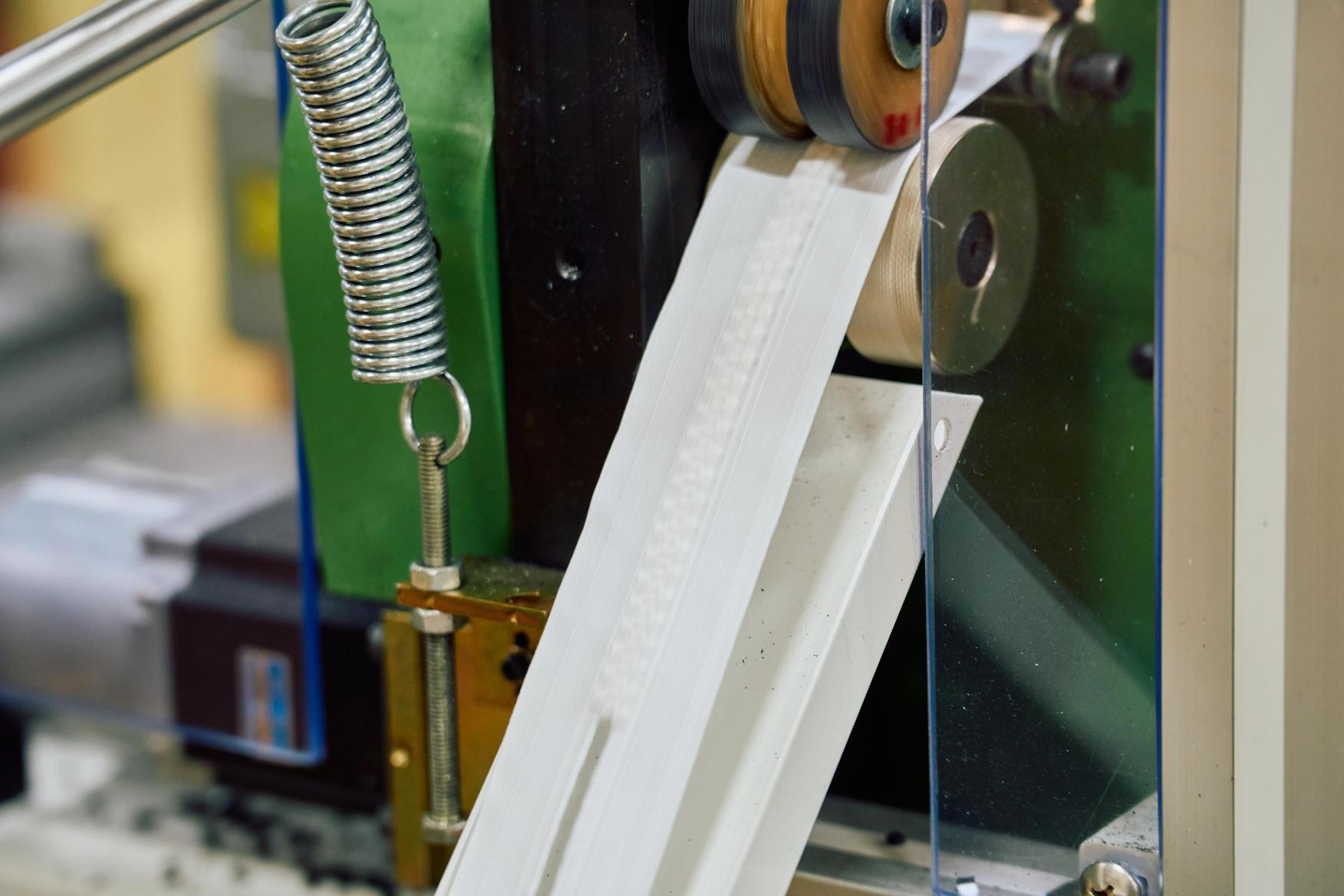 Zipper Testing & Standards - Lenzip Manufacturing - Premium Commercial ...